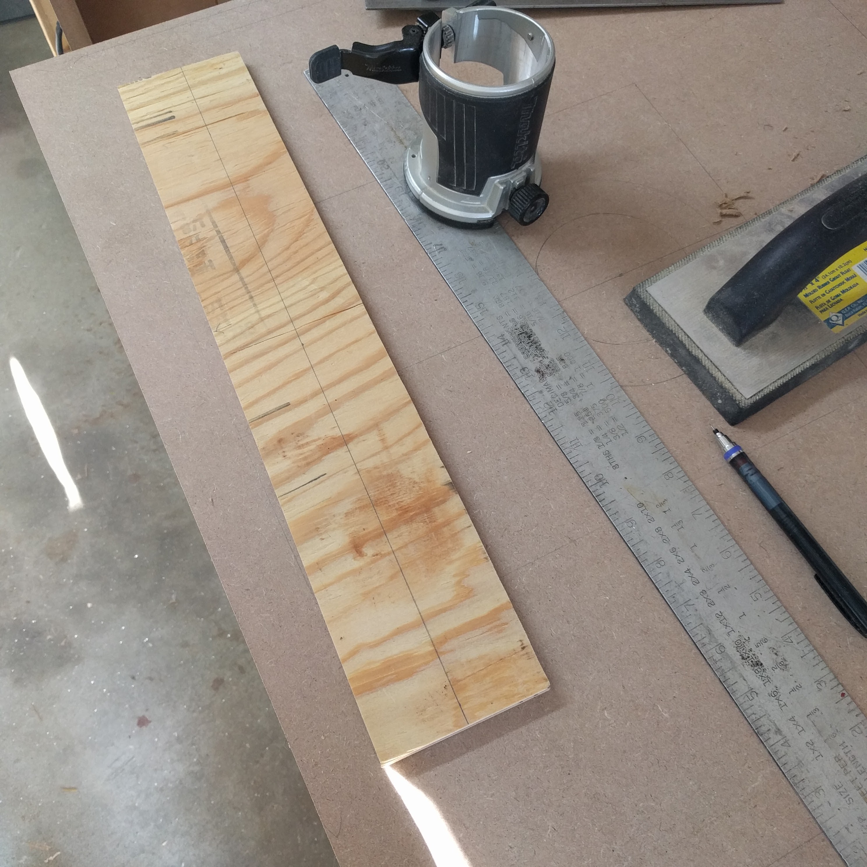 Simple Router Jig - SD WORKS